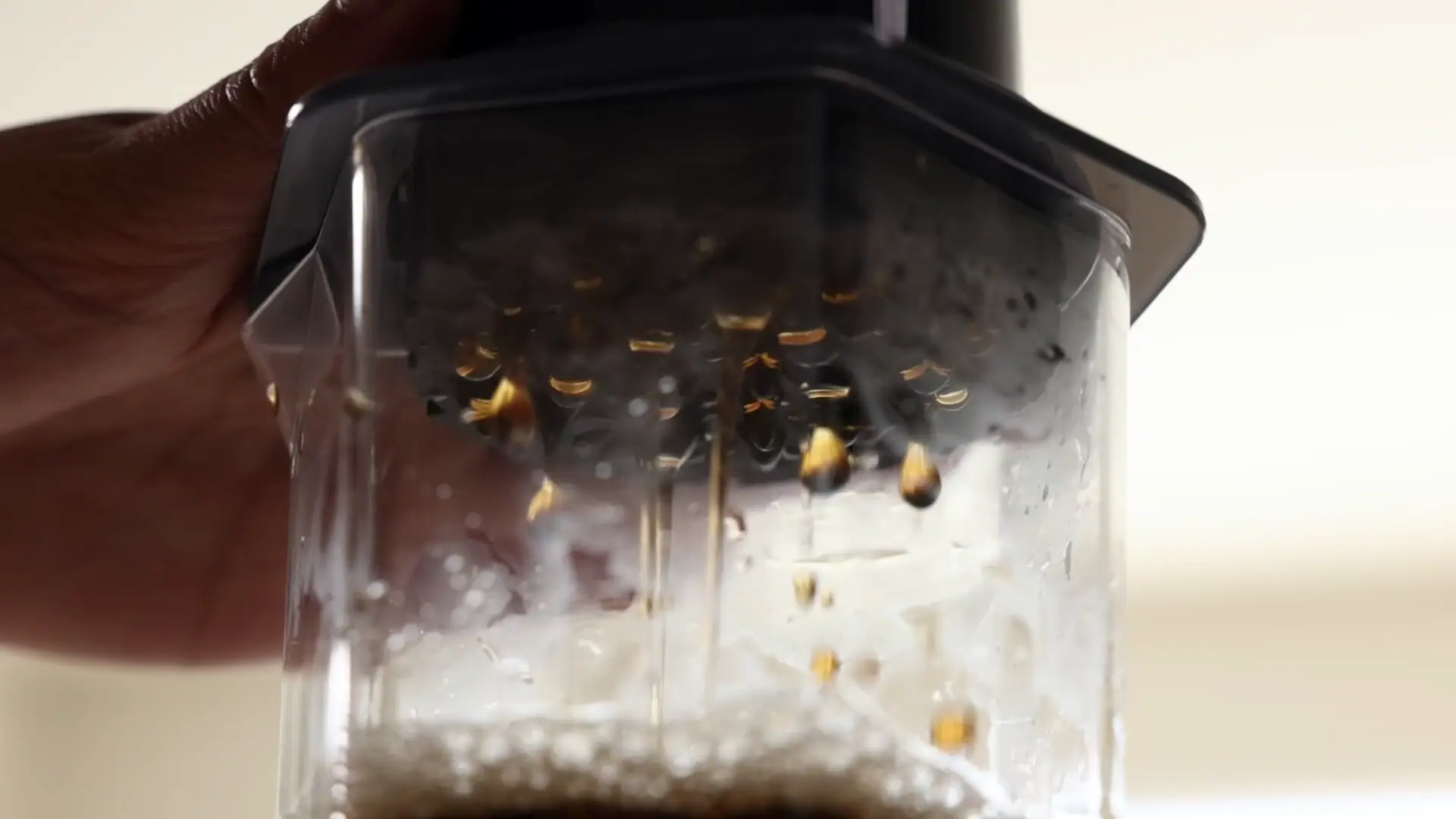 5 Best Coffee Makers in Canada of 2026 | Made in CA